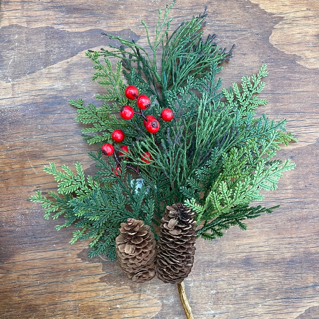 16" Fresh Cut Cedar Mix Spray – The Grainery Greenhouse